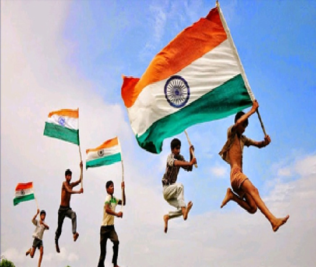 एसडीआरएफ मुख्यालय में धूमधाम से मनाया गया गणतंत्र दिवस | Chanakya Mantra