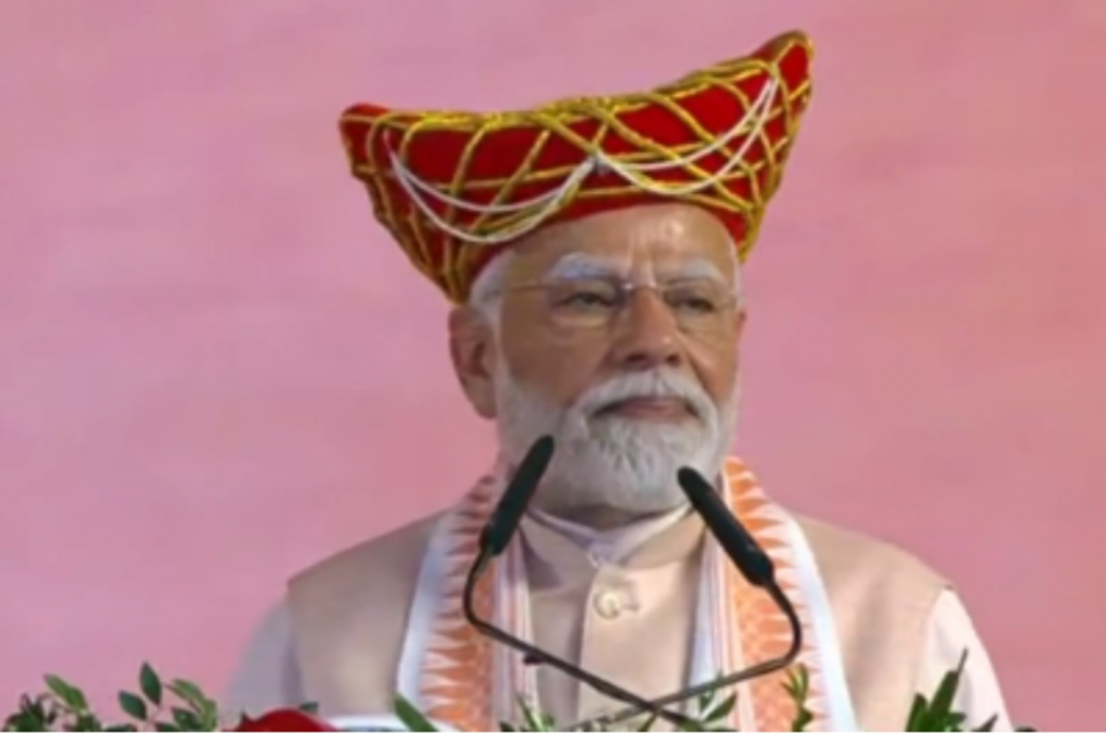 भोपाल : PM Modi ने कई योजनाओं का किया उद्घाटन और शिलान्यास | Chanakya ...